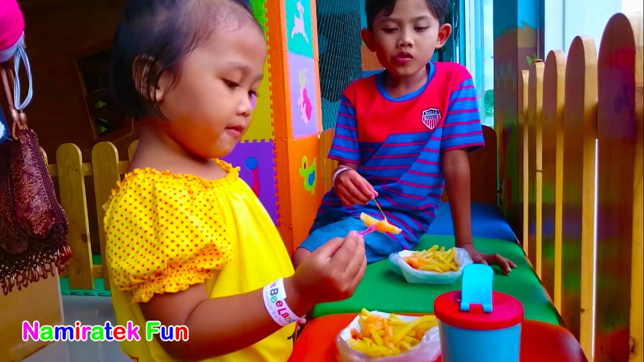 Makan French Fries (Restaurant Recipe) Baju Pikachu Pokemon yang Lezat ...
