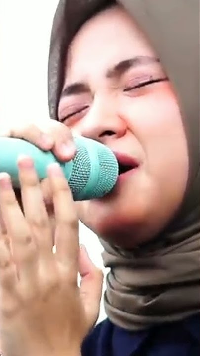 Nissa Sabyan - El Oum - YouTube