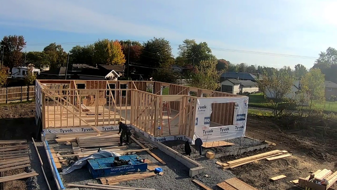 Day 5 framing a custom house Timelapse (Garage walls and interior walls ...