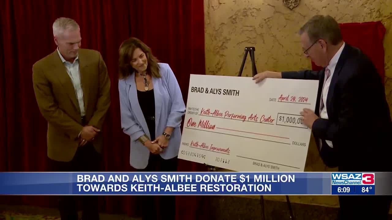 Brad and Alys Smith donate $1M toward Keith-Albee restoration - YouTube