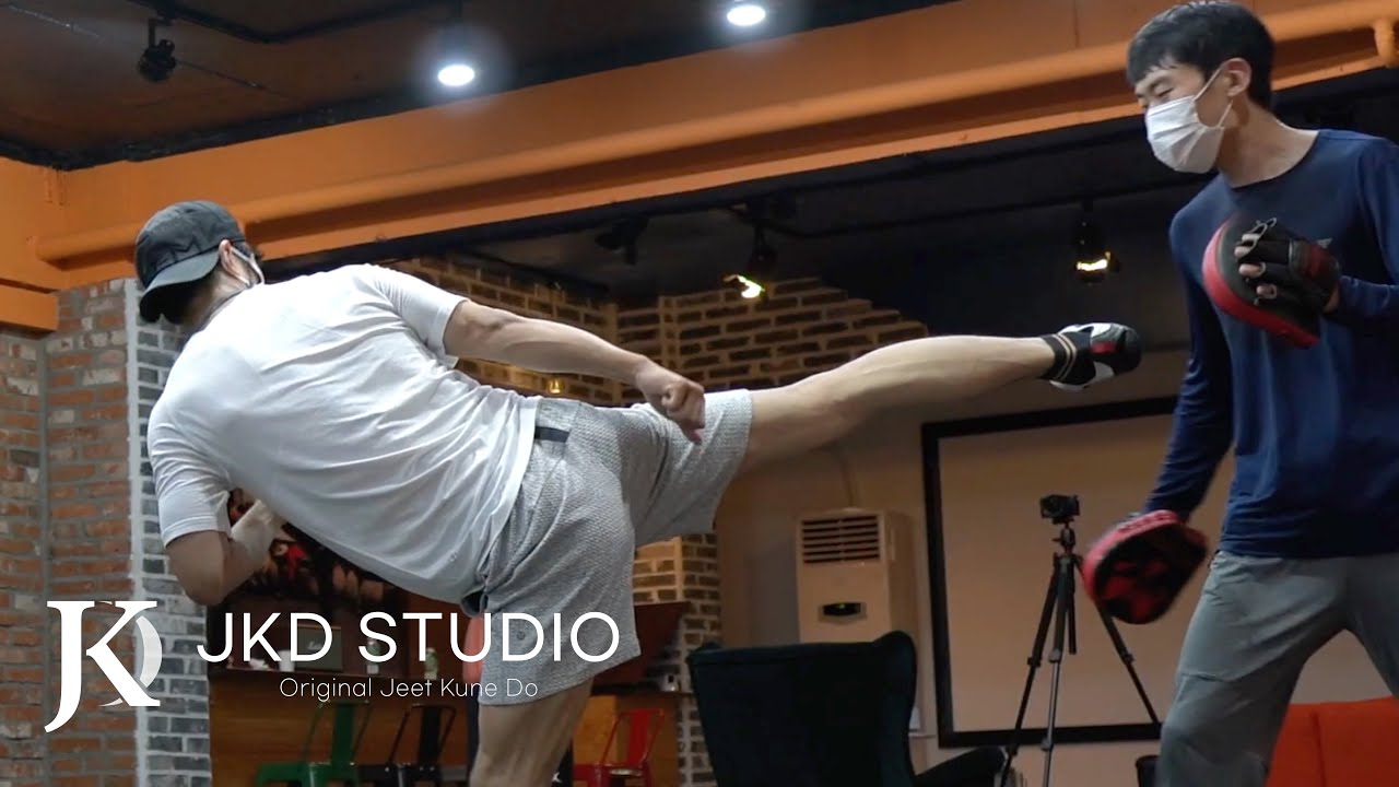 A-48. 절권도 JKD : 트레이닝 Training - YouTube
