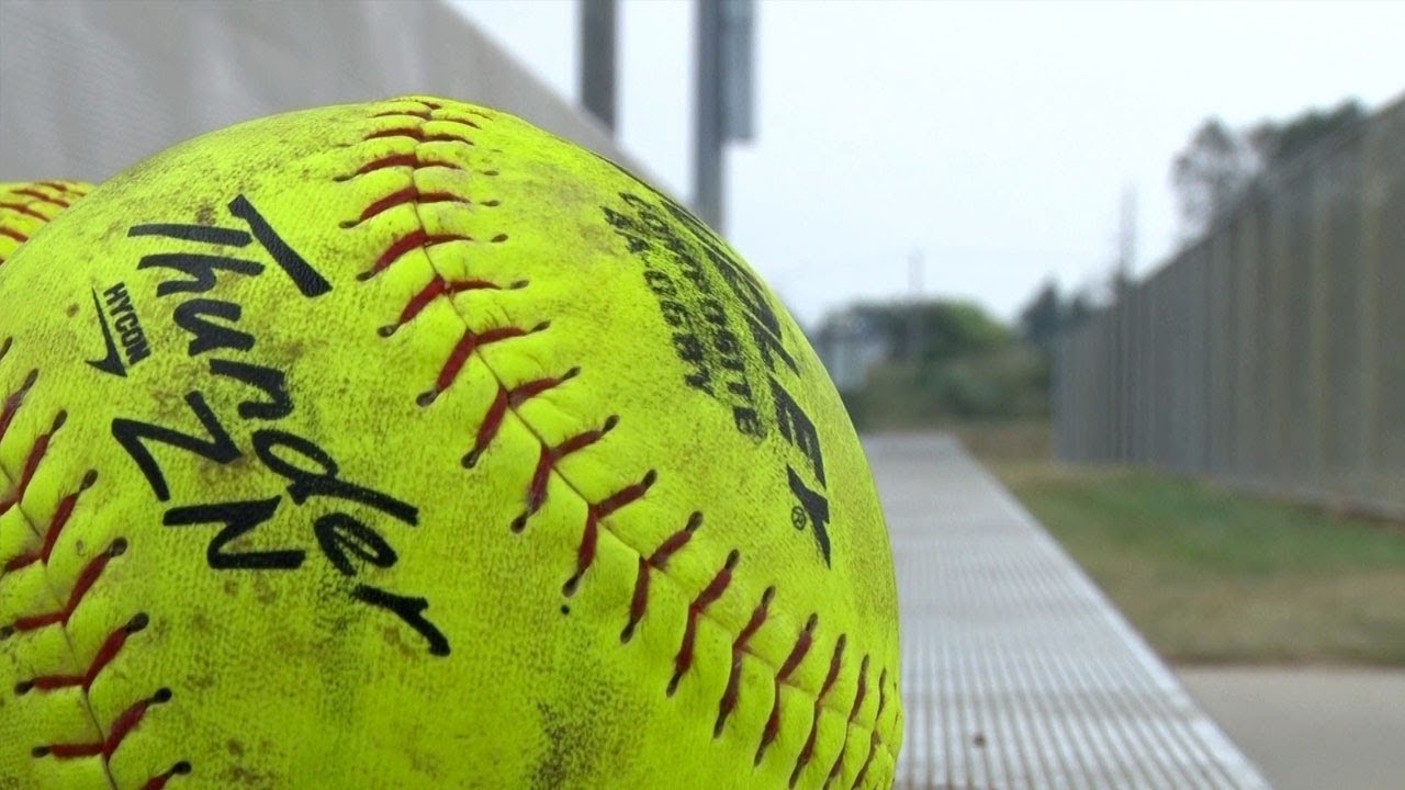 High School Softball Players Sue MN Officials Over Trans Athlete Policy ...