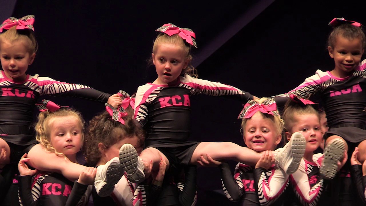 Kent Cheer Academy Neon - FC National Champions 2016 - YouTube