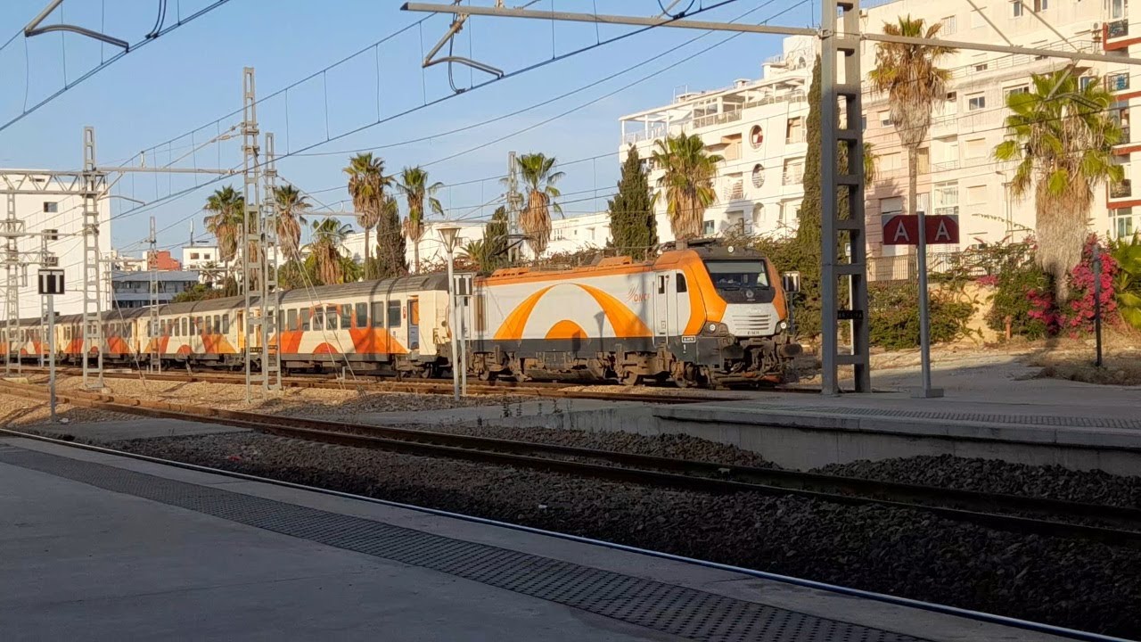 Alstom E-1470 assure le train N°V10004 entre la Gare de Rabat Agdal ...