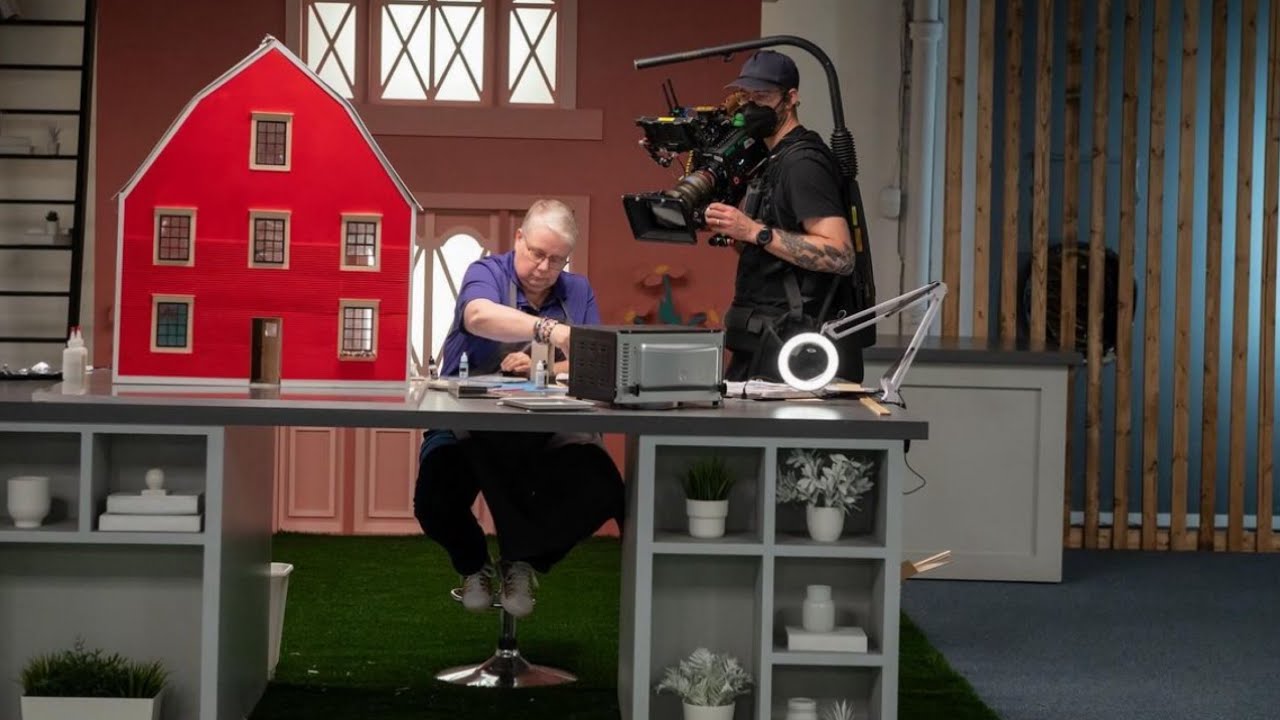 Meet the Miniaturist: Best in Miniature Season 3 Cast - YouTube