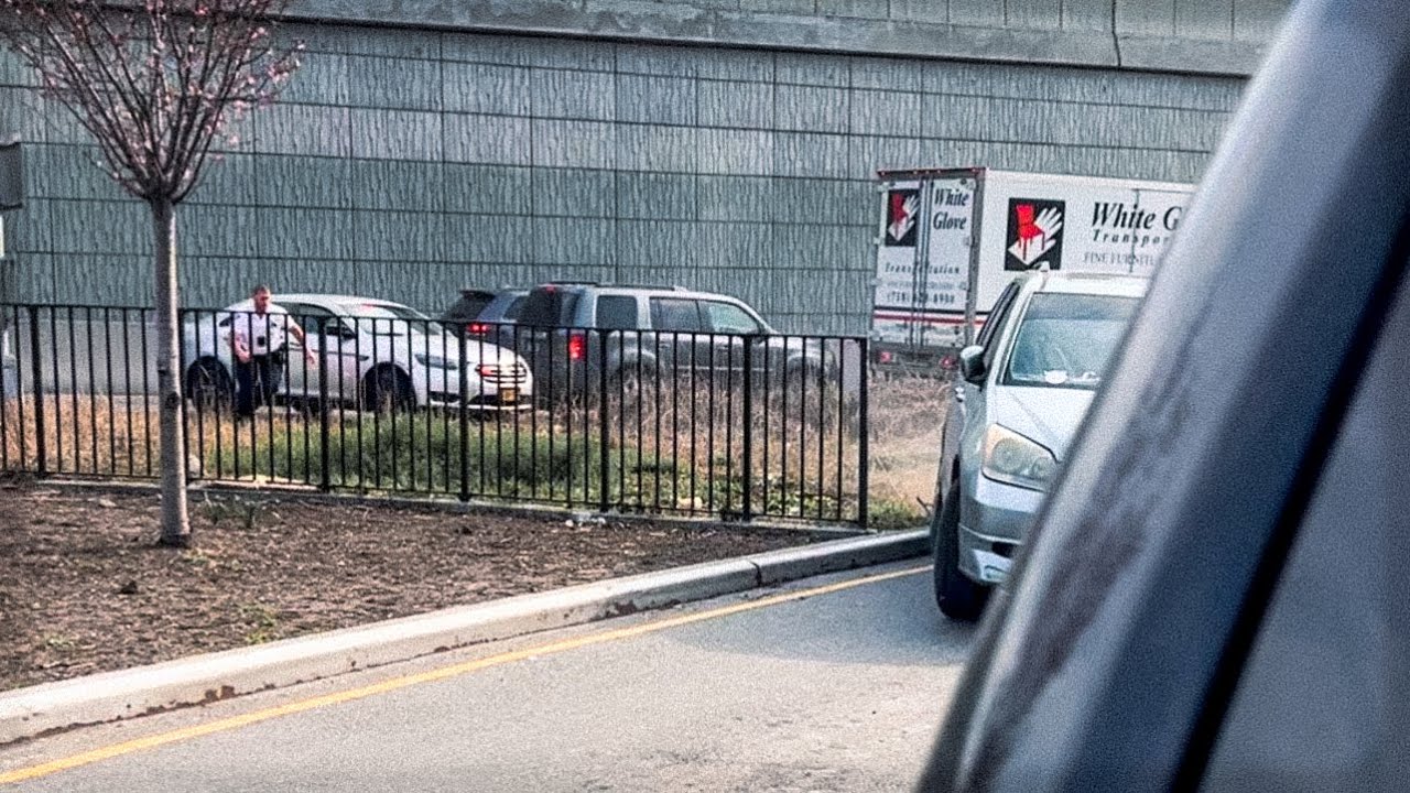 NYPD *Vehicle Pursuit* Police Pursuit Vehicle off the I-278 in Brooklyn ...