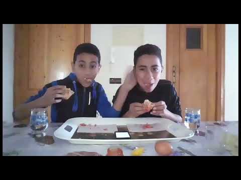 Tacos, Taco challenge with Moroccan sandwich, Maroc 😎😎#Buzz américaine   تحدي حاول أن لا تضحك 🖒😂