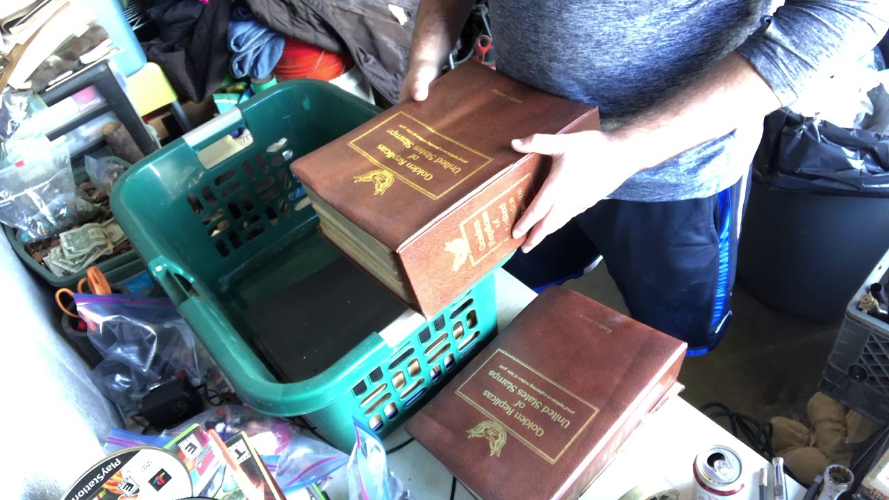 CRAZY VINTAGE FINDS IN $250 ABANDONED STORAGE UNIT! - YouTube