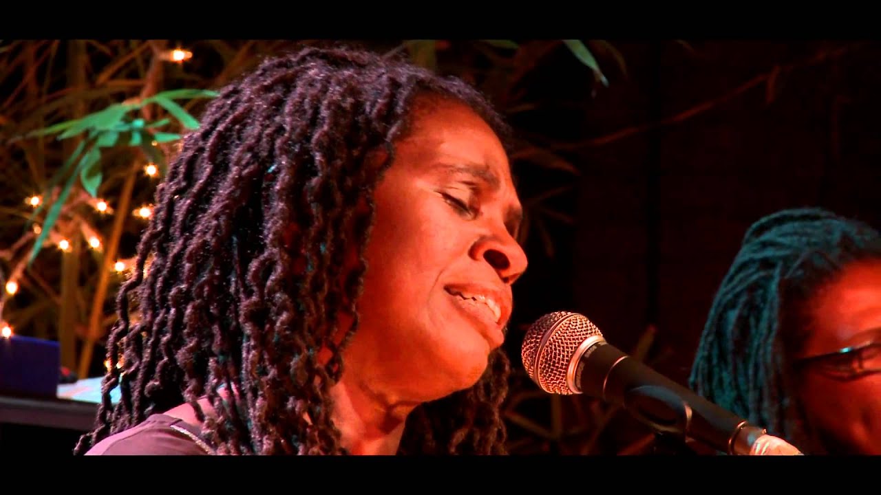 Phenomenal Woman - Ruthie Foster Live at Antone's - YouTube