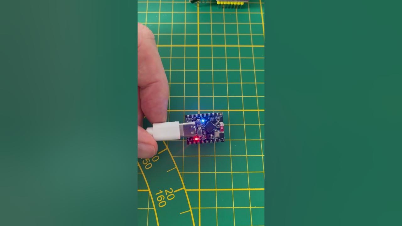 ESP32 BUILTIN_LED Active-LOW Active-HIGH #esp32 #arduino #shorts - YouTube