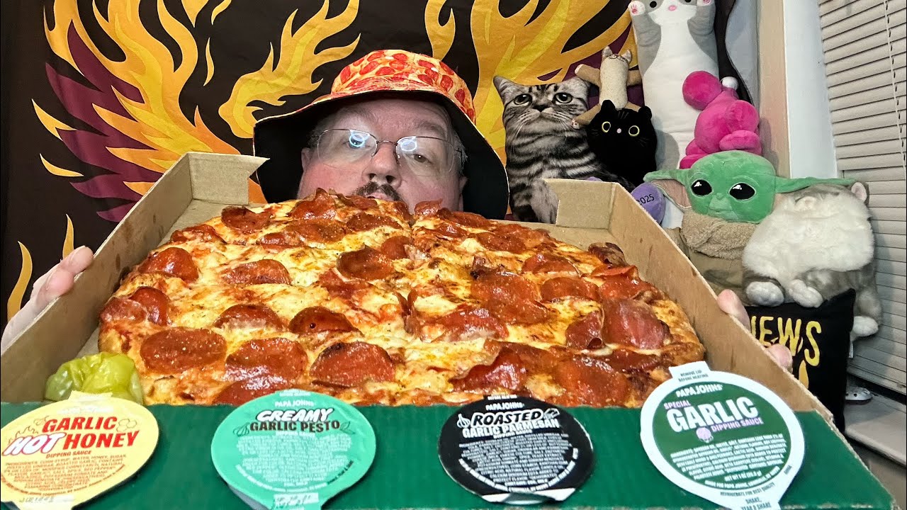 What’s New : Papa John’s Papa Dippa Sauce Flight - YouTube