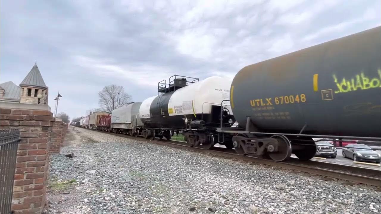 NS 109 W/UP SD70ACe-T4 trailing - YouTube