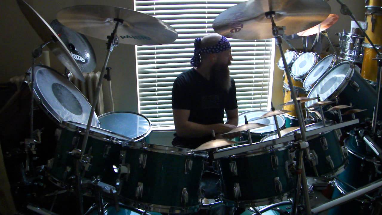 Dan Shooter aboard the aqua marine Tama Superstars,... - YouTube