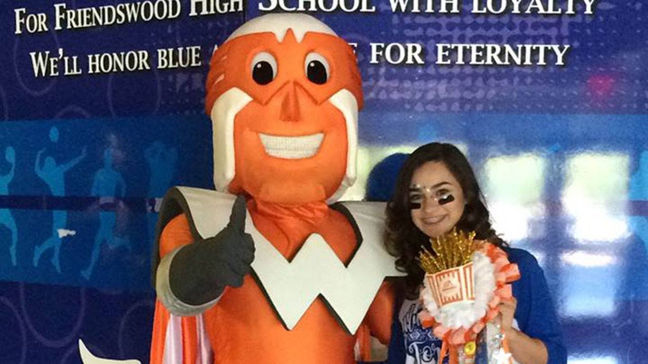 Homecoming date with Whataburger mascot - YouTube