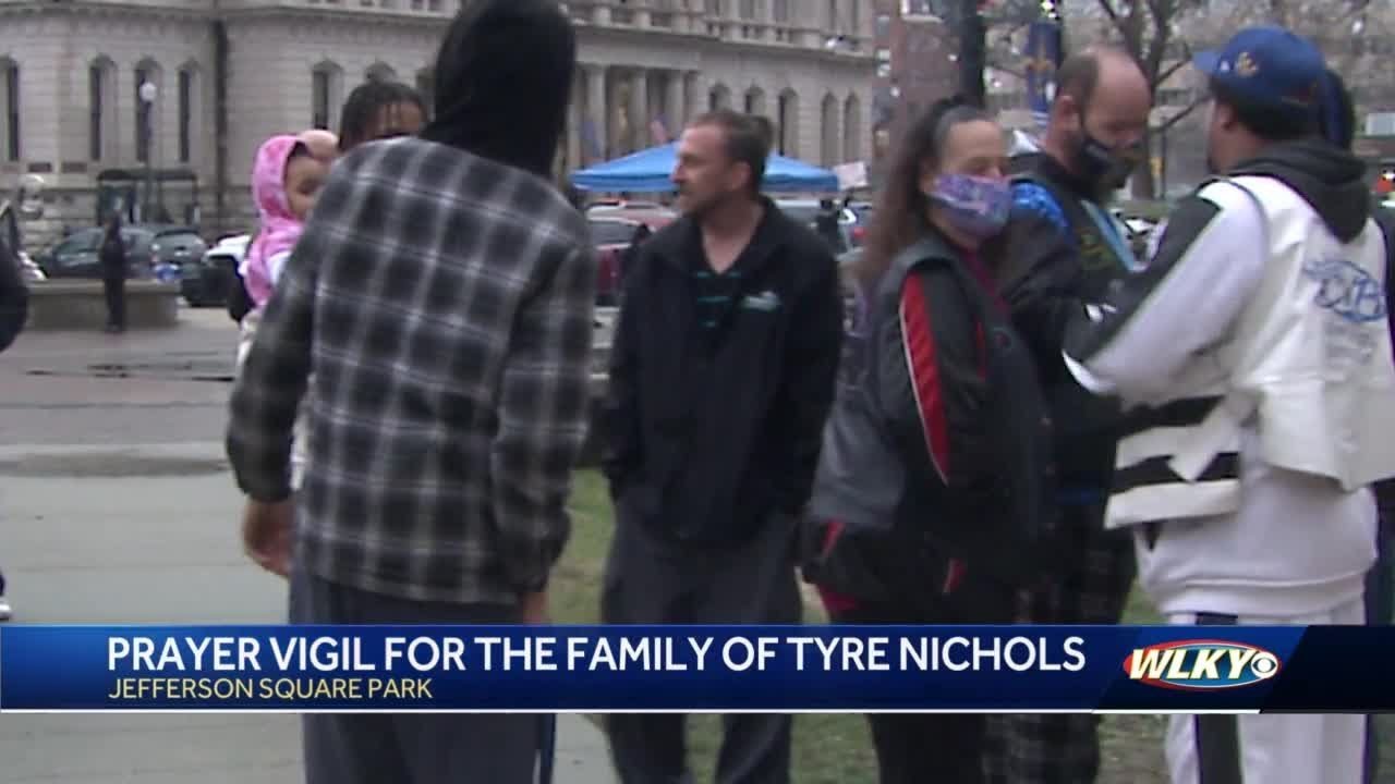 People take to the streets of Louisville in response the death of Trye ...