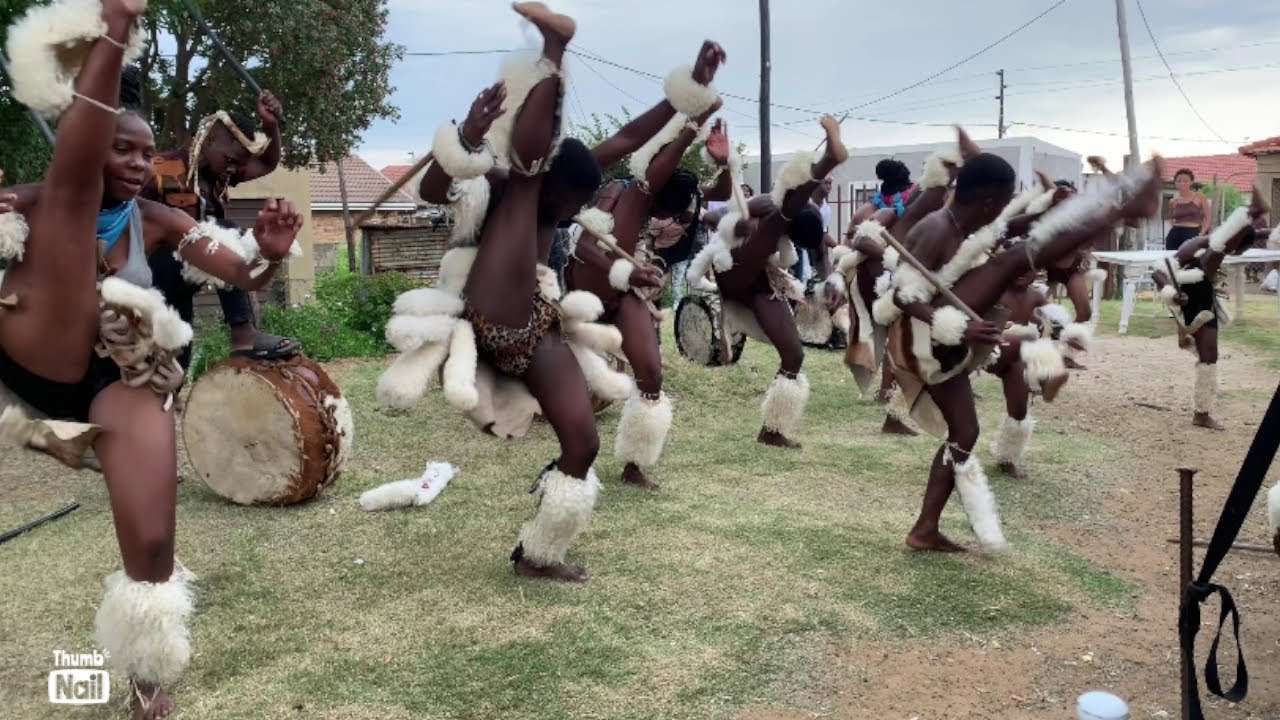 Indlamu / Zulu Traditional Dance #2 - YouTube