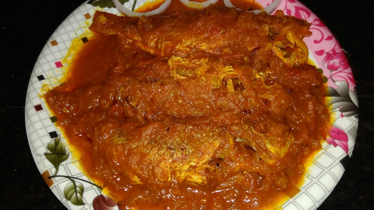 How To Make Sea Fish Curry Recipes | Sea Fish Gravy Recipe - YouTube
