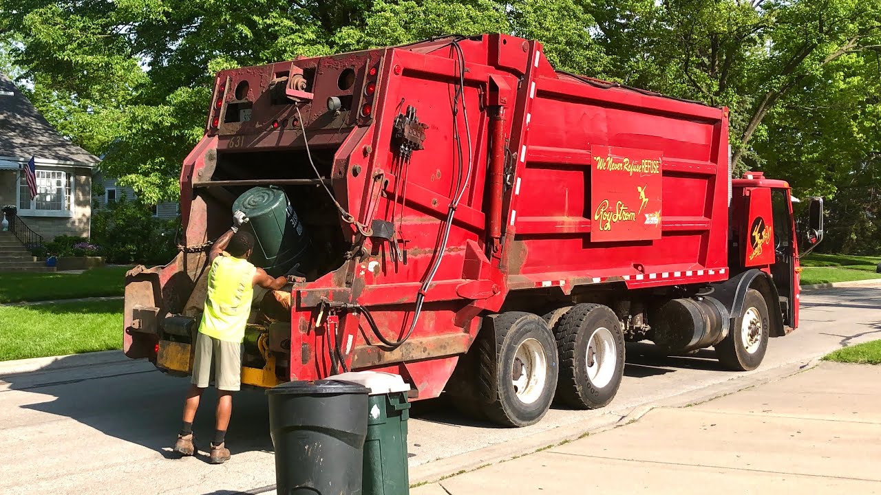 Roy Strom 831: Mack LE EZ Pack Goliath Rear Loader - YouTube