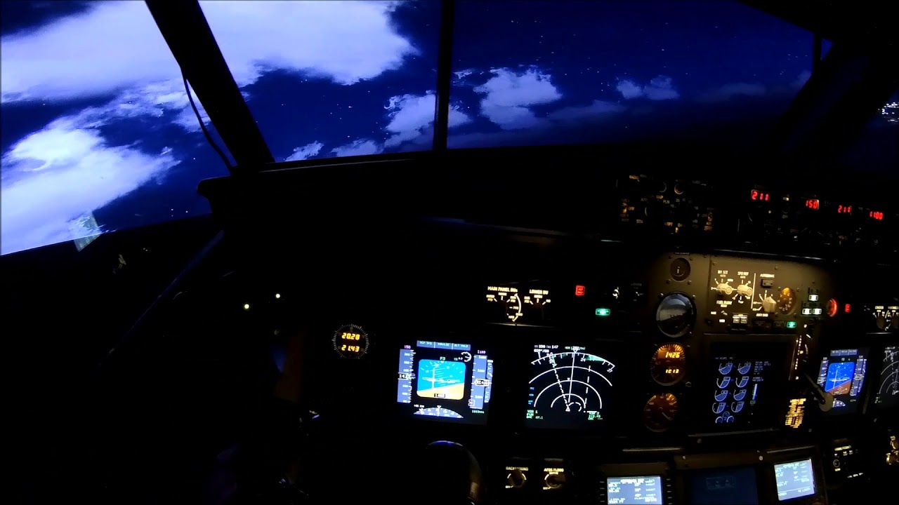 Boeing 737 Home simulator Madeira - YouTube