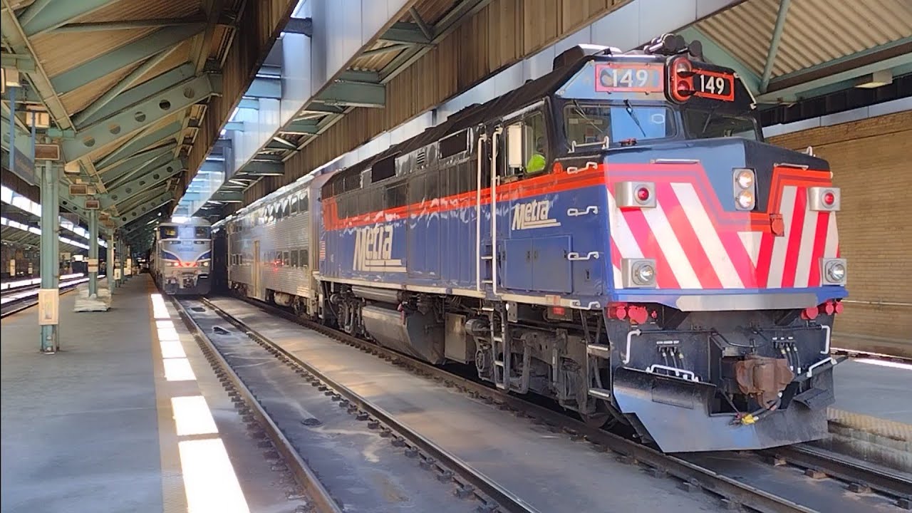 Metra F40PH-3 149 departs Chicago's OTC on March 14, 2023 - YouTube