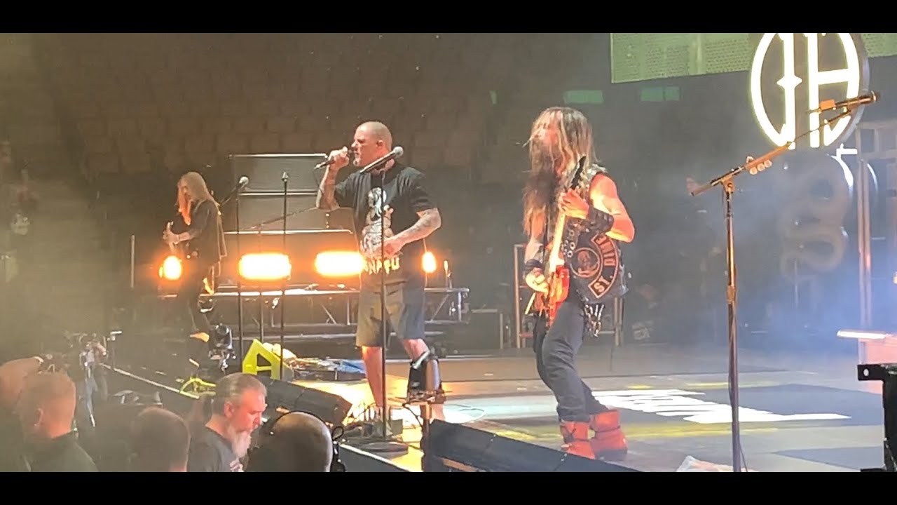 Pantera - Walk -Scotiabank Arena , Toronto - Feb. 26, 2024 - YouTube