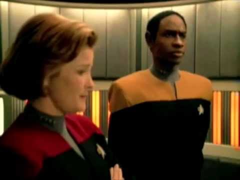 Janeway and Tuvok BFF - YouTube