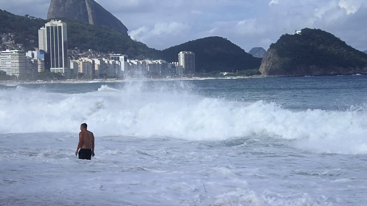 Strong Surf at Copacabana Beach, 11 Mar 2019 - YouTube