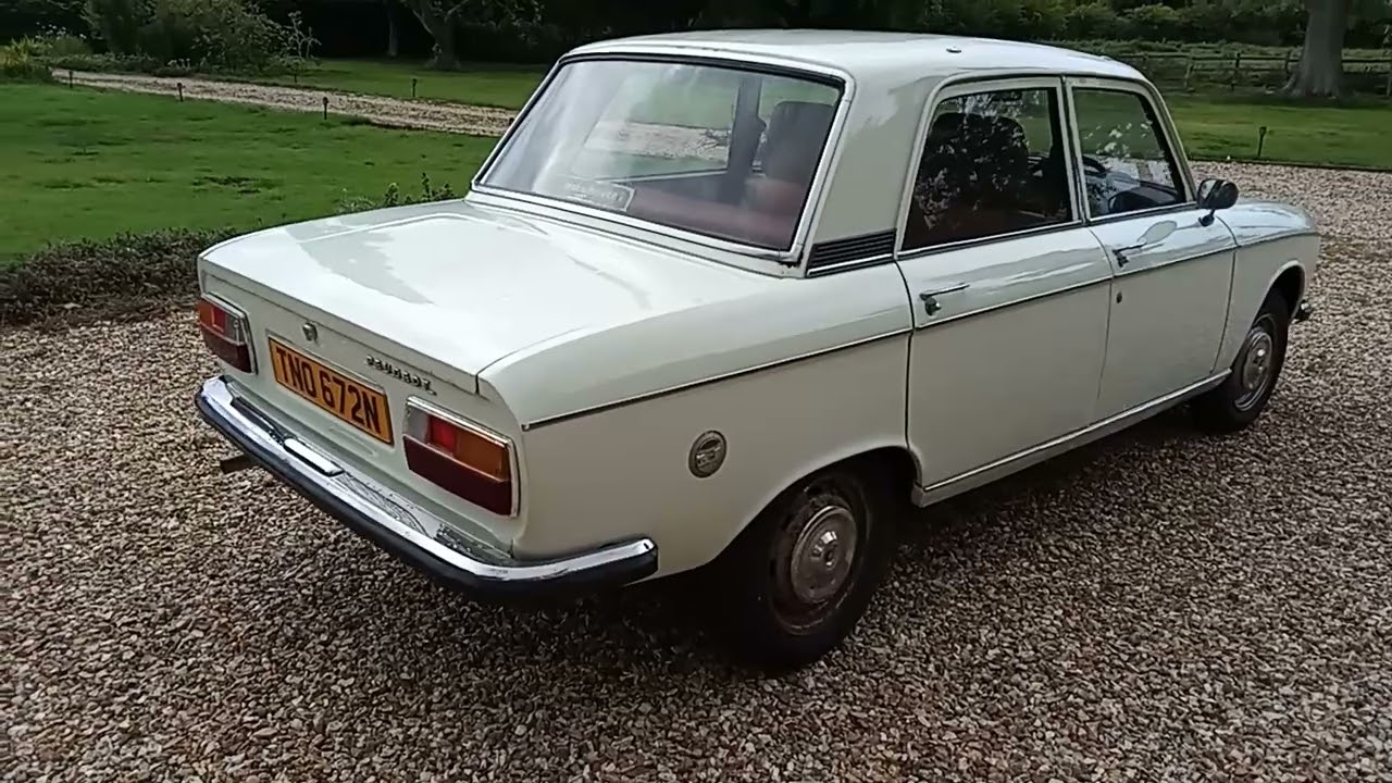 Peugeot 304 Saloon - TNO672N - YouTube