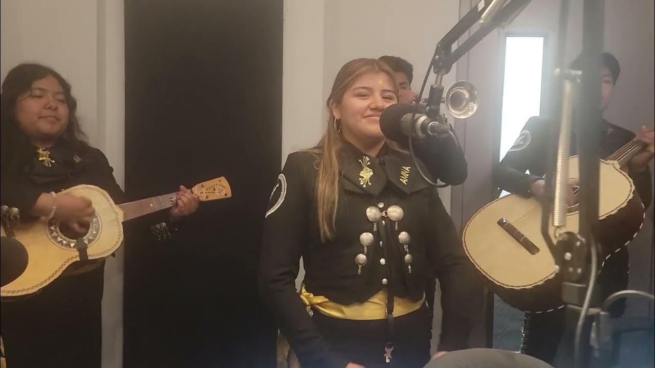 LOS LAURELES - ACADEMIA DE MARIACHI NUEVO AMANECER - YouTube