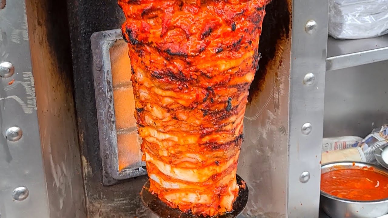 Mumbai Roadside Chicken Shawarma Rolls | Street food of Mumbai - YouTube