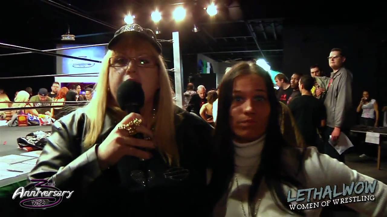 "Pryme Tyme" AmyLee and Sassy Stephie ****ing around - YouTube