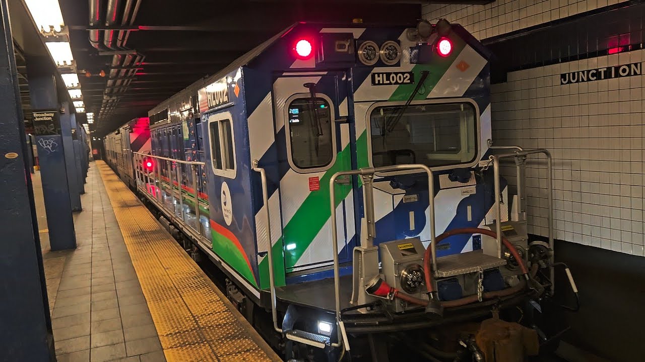 ᴴᴰ⁶⁰ VacTrak 3 (VT3) and Hybrid Locomotive 2 (HL002) Passing Through ...