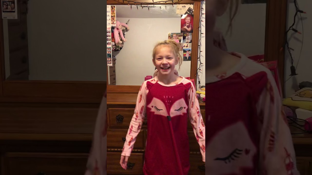 The butt cheek song - YouTube