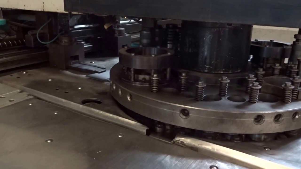 LVD DELTA 1250 LB TK Turret Punching Machine (1994) - Working room ...