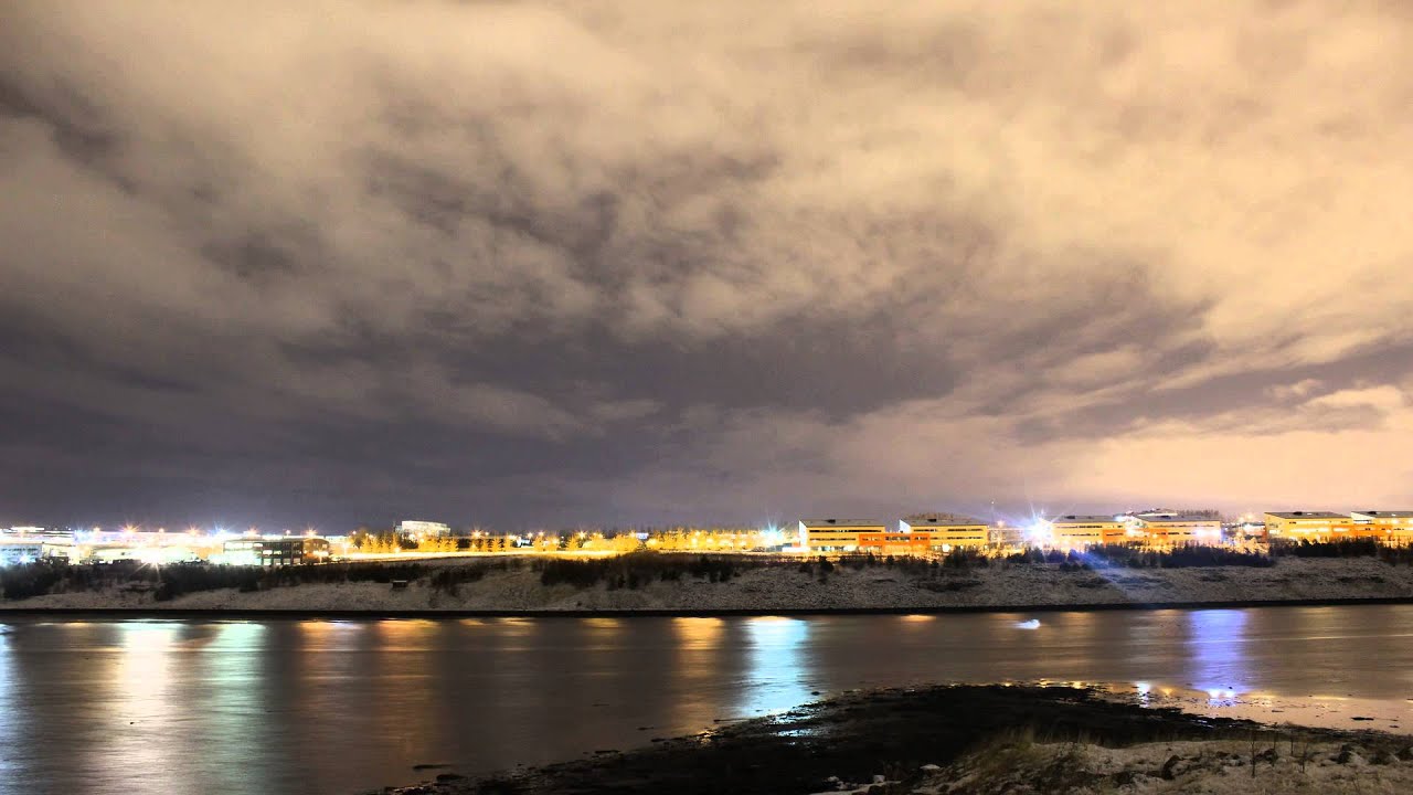 Time-lapse of the receding tide in Grafarvogur bay tide pool - YouTube