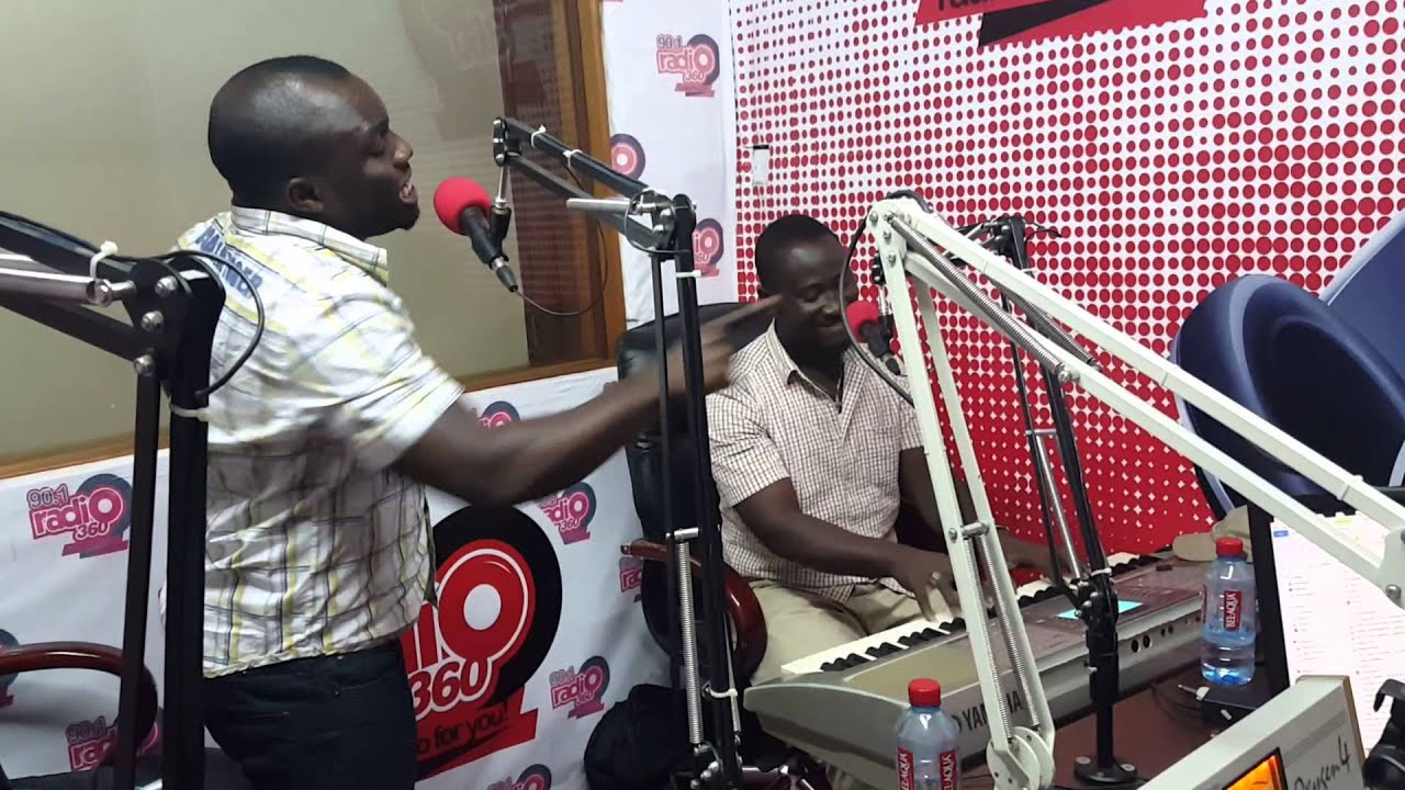 Oheneba clement live worship at radio 360 takoradi - YouTube