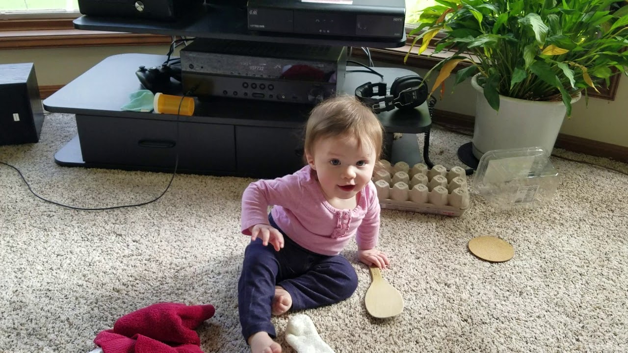 Ivyonna sitting up - YouTube