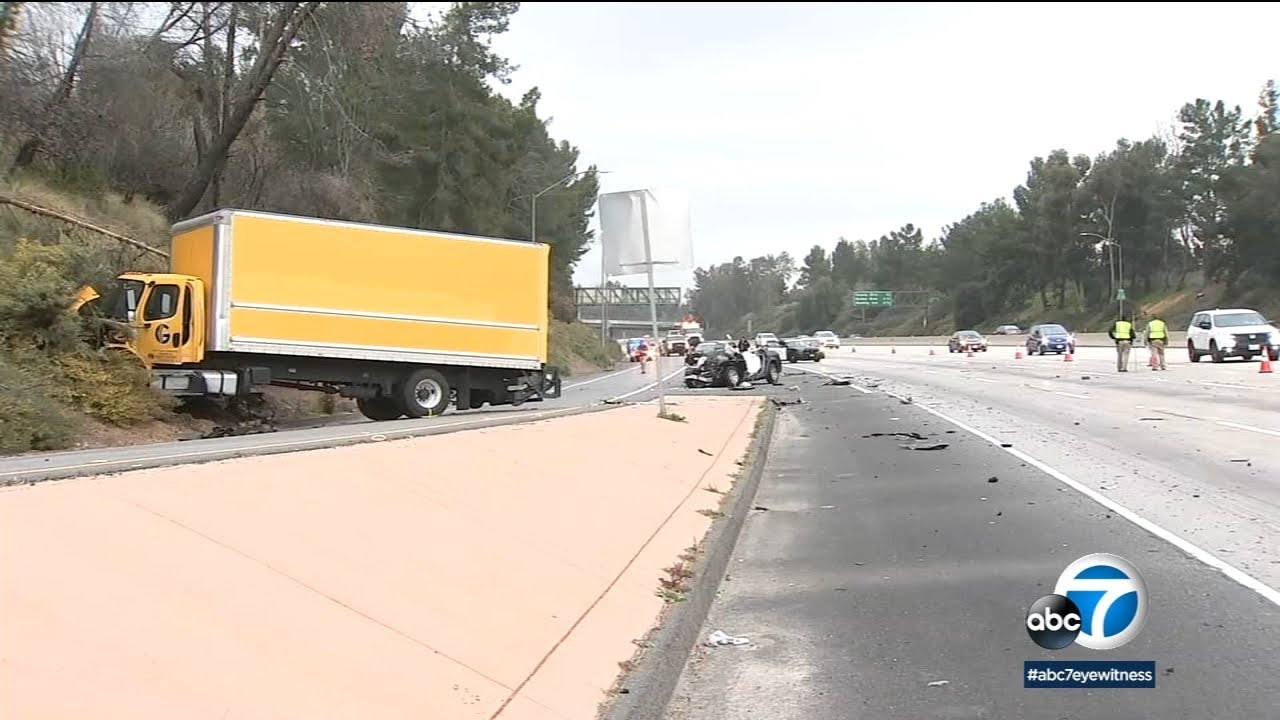 2 killed in wrong-way crash on 118 Fwy in Porter Ranch - YouTube