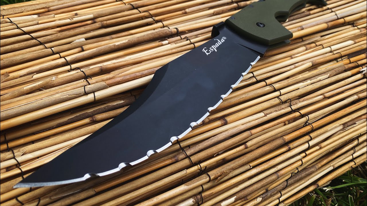 Fully Serrated XL Espada v.s. Meat and Bamboo - YouTube