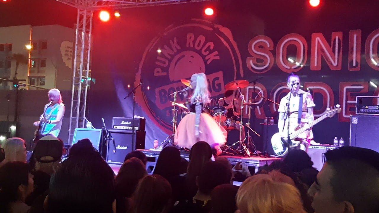 Lunachicks Live 9-24-2021 15 of 15 (Luxury Problem) Sonic Rodeo Stage ...