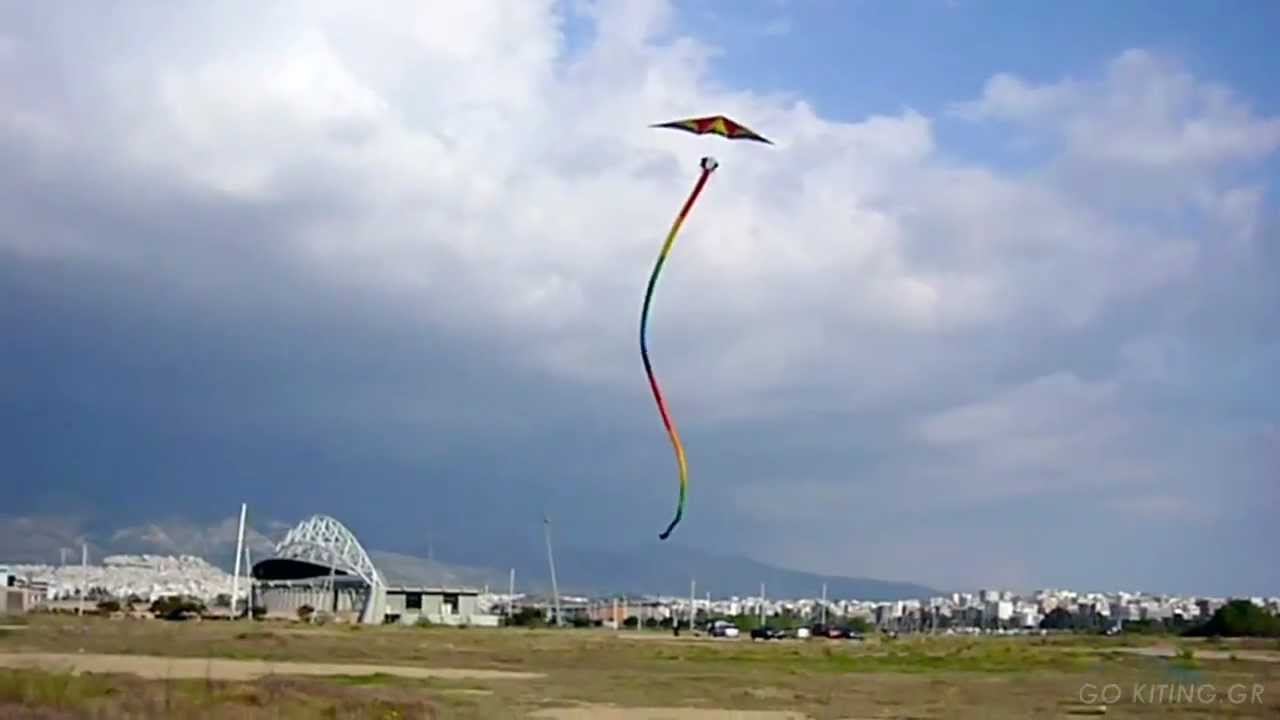 Flying with tails - Stunt Kiting - YouTube