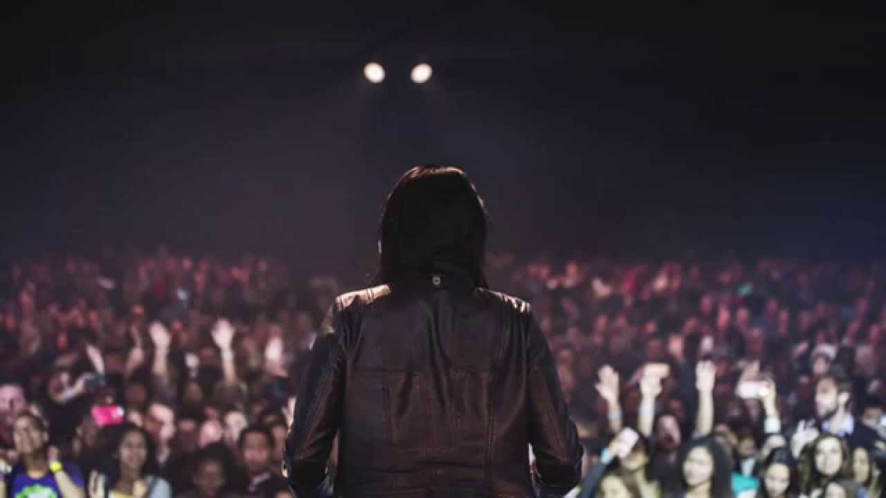 Heroes - Brave New World - Amanda Cook (LYRIC VIDEO + HD) - YouTube