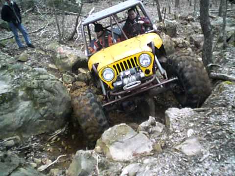 lucas beating on the rust buggy 22512 proving grounds - YouTube