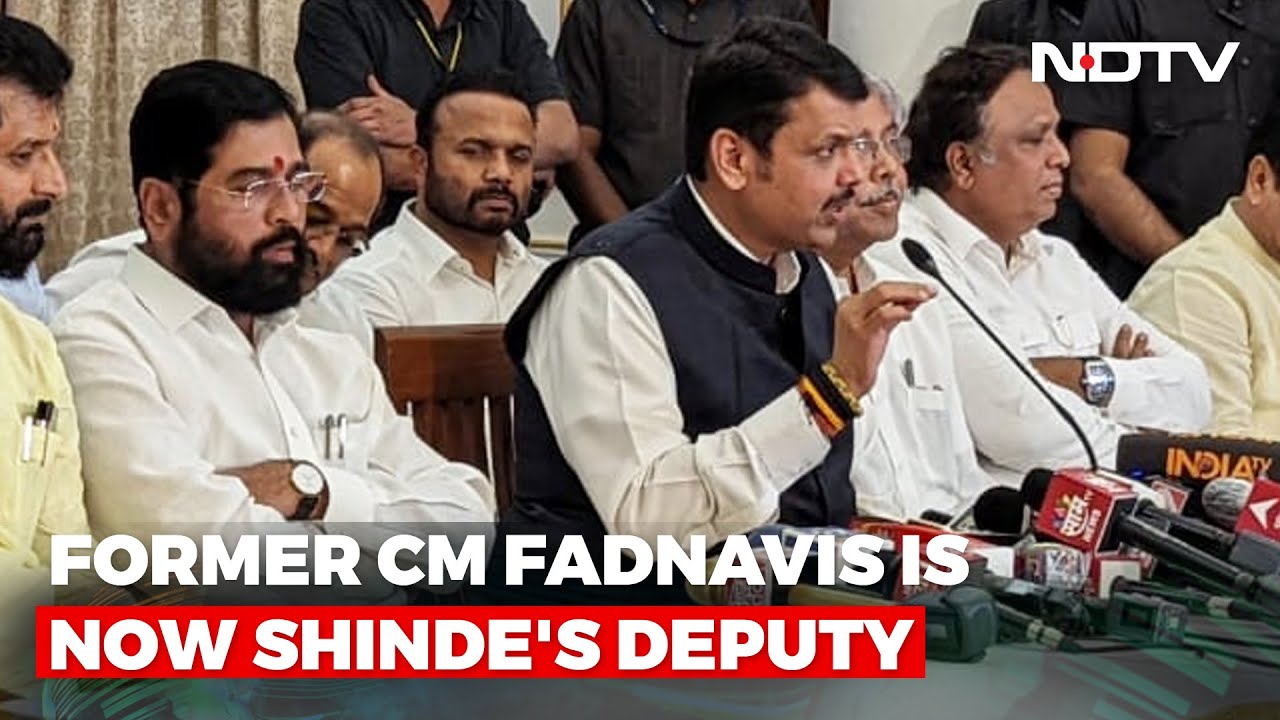 Devendra Fadnavis Falls In Line, Accepts "Order" To Be Deputy - YouTube