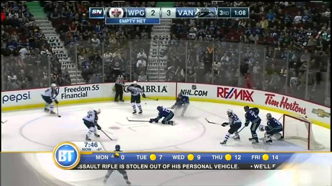 The voice of the Calgary Flames on Sportsnet 960 The Fan, Derek Wills ...