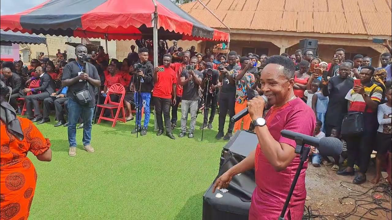 Nicholas Omane Acheampong very sad @ his master '"Kwadwo Akwaboah's'" funeral 😢 💔 - YouTube