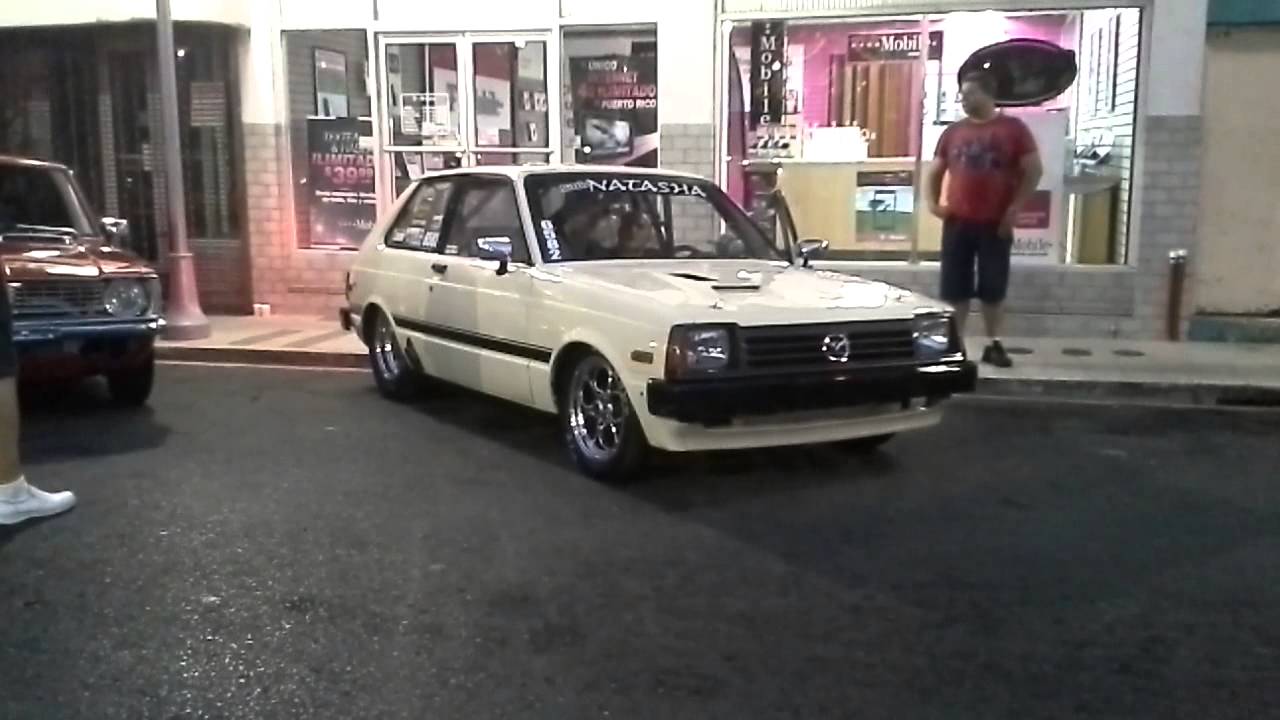 Auto show en la plaza de San Sebastian - YouTube