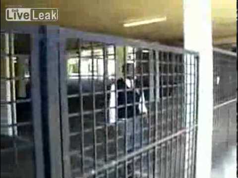 Security guard chasing free parkour runner - YouTube