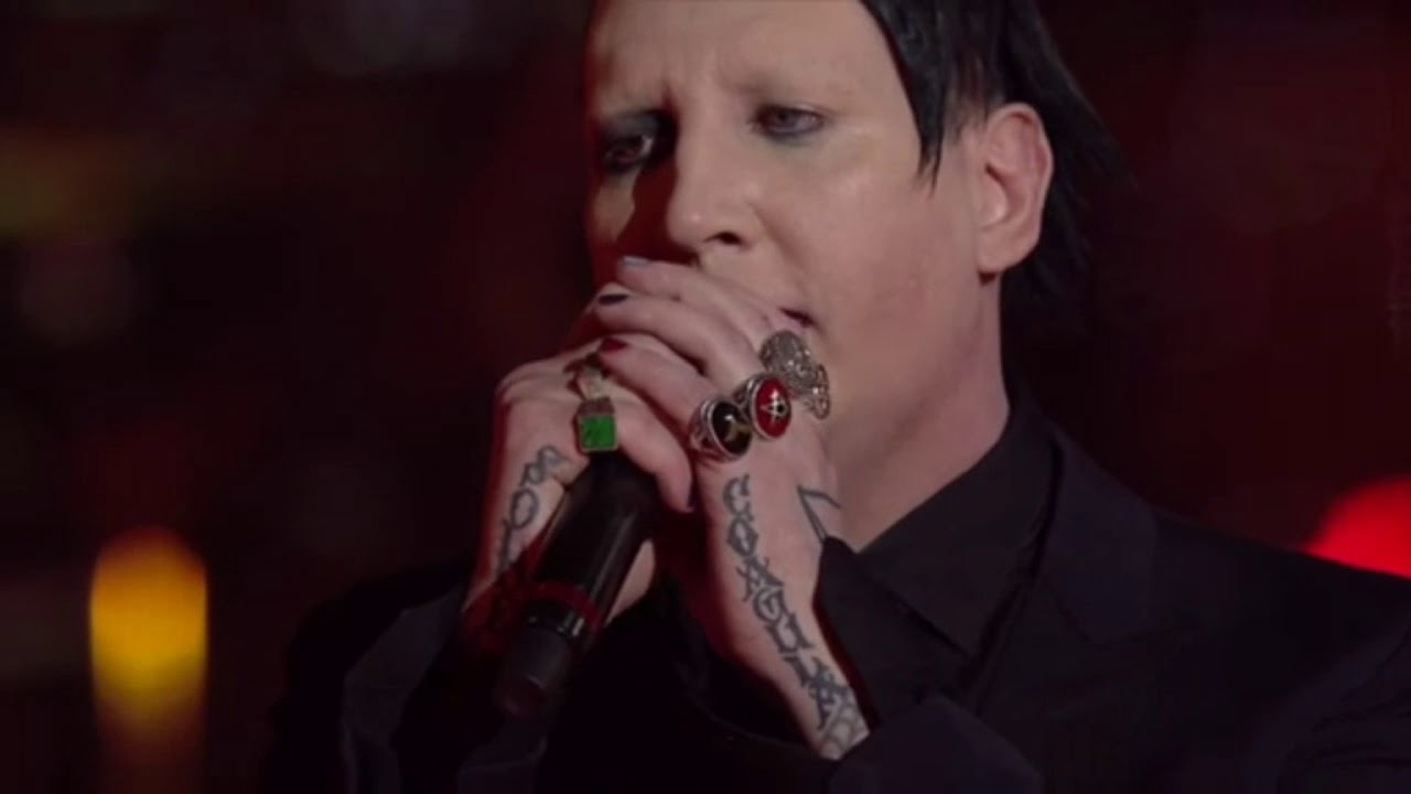 Marilyn Manson y Tyler Bates - Sweet dreams (version acustica) - YouTube