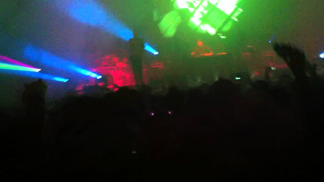 megan brunning at escape from wonderland subfocus - YouTube